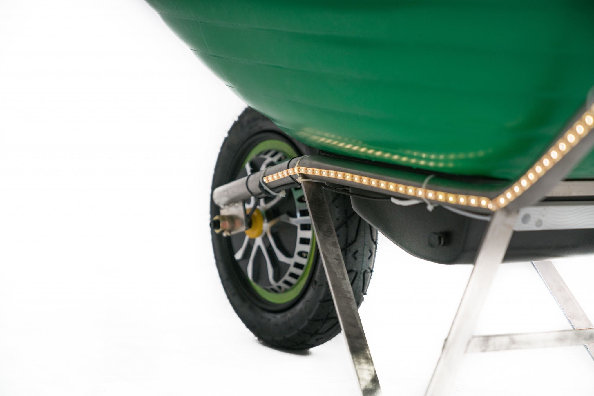 Smartwiel battery-powered wheelbarrow | Smartwiel.sk